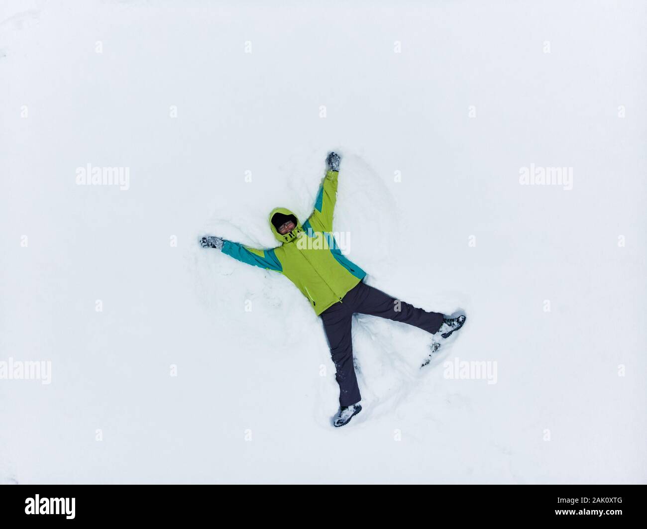 Man snow angel hi-res stock photography and images - Alamy