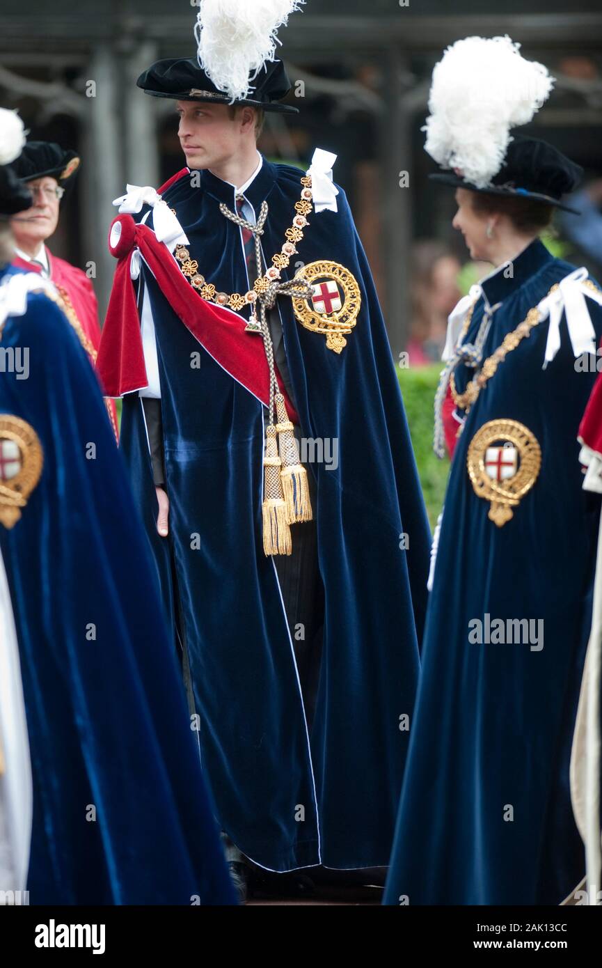 Windsor st georges chapel heraldry hi-res stock photography and images ...