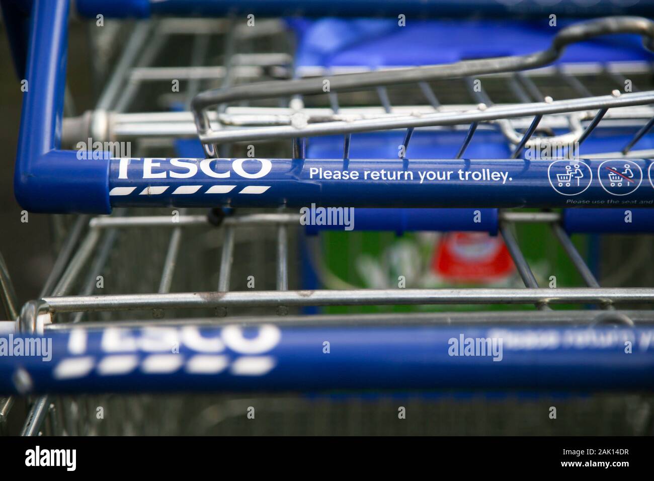 Tesco plc hi-res stock photography and images - Alamy