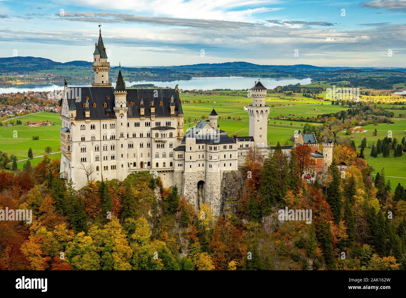 Neuschwanstein castle autumn hi-res stock photography and images - Alamy