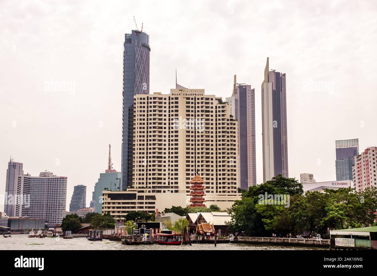 BANGKOK, THAILAND – DEC. 23, 2018: Dramatic cloudy skyline view of ...