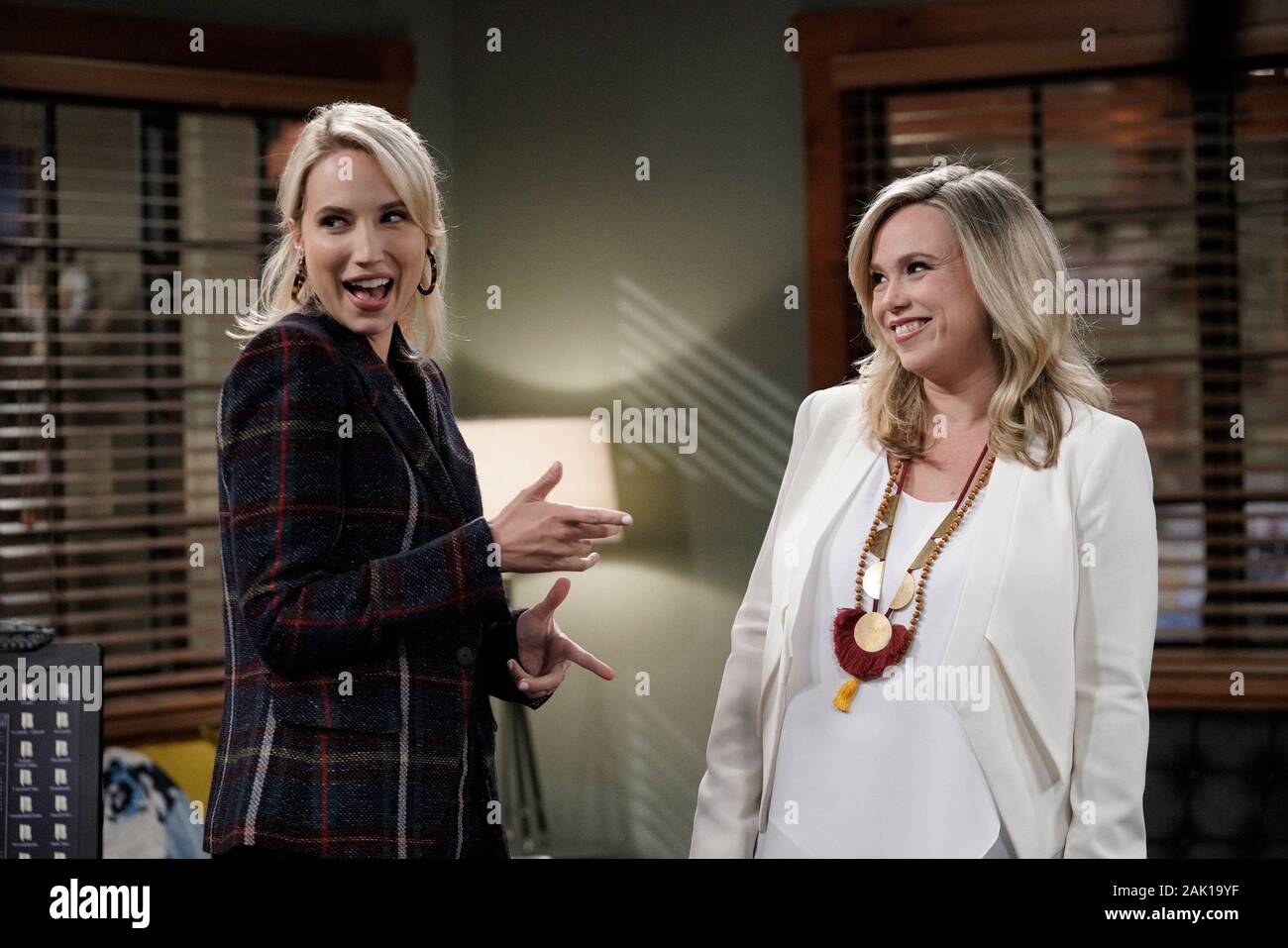 LAST MAN STANDING, from left: Molly McCook, Amanda Fuller in 'No ...