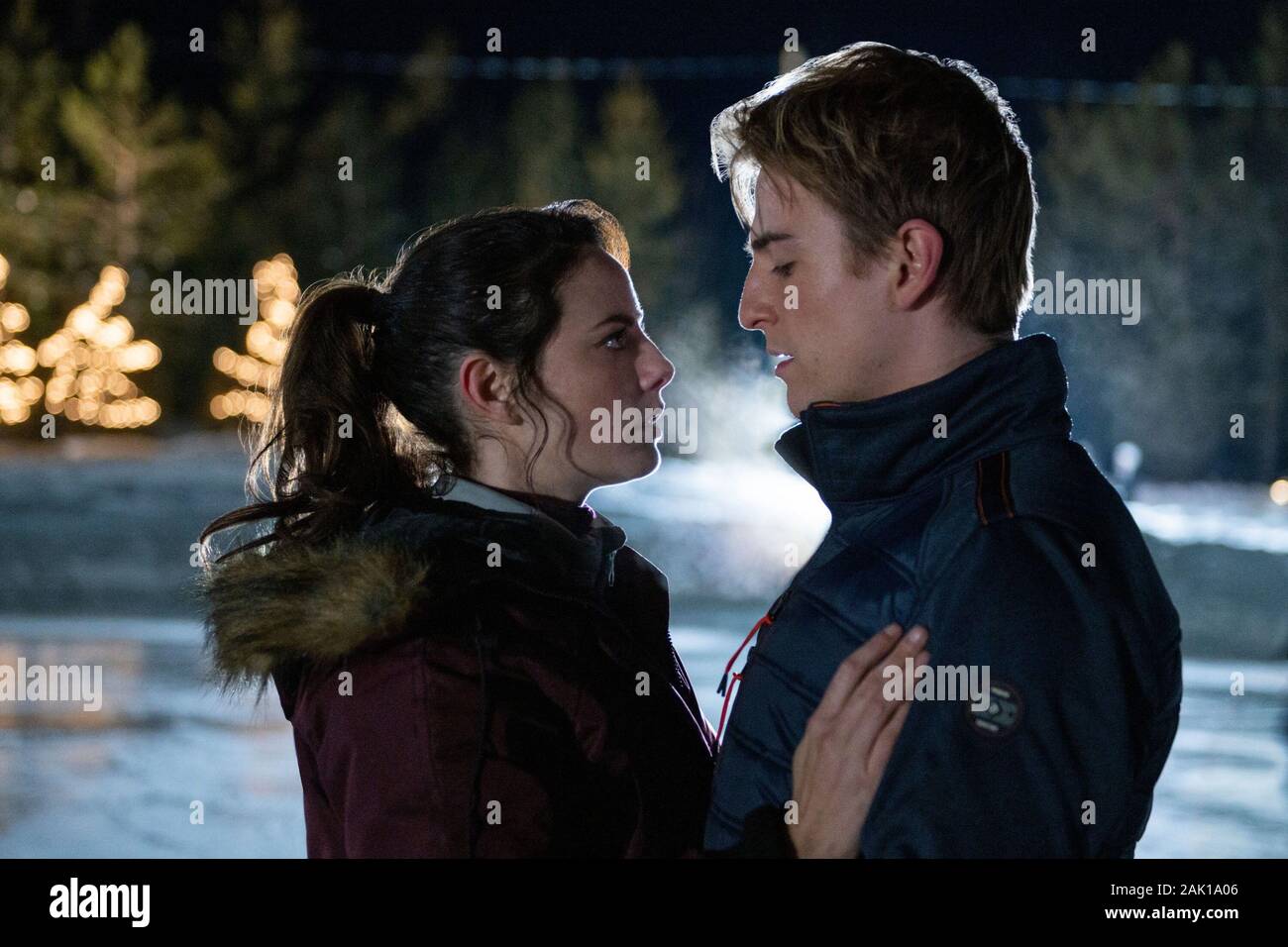 SPINNING OUT, from left: Kaya Scodelario, Evan Roderick, (Season 1, ep ...