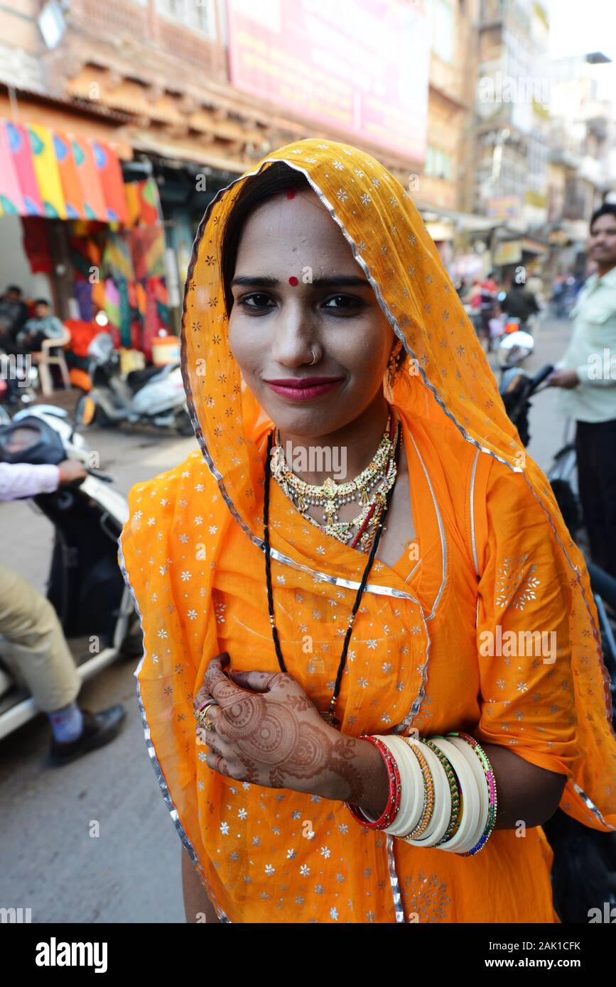 A colorful Rajasthani woman Stock Photo - Alamy