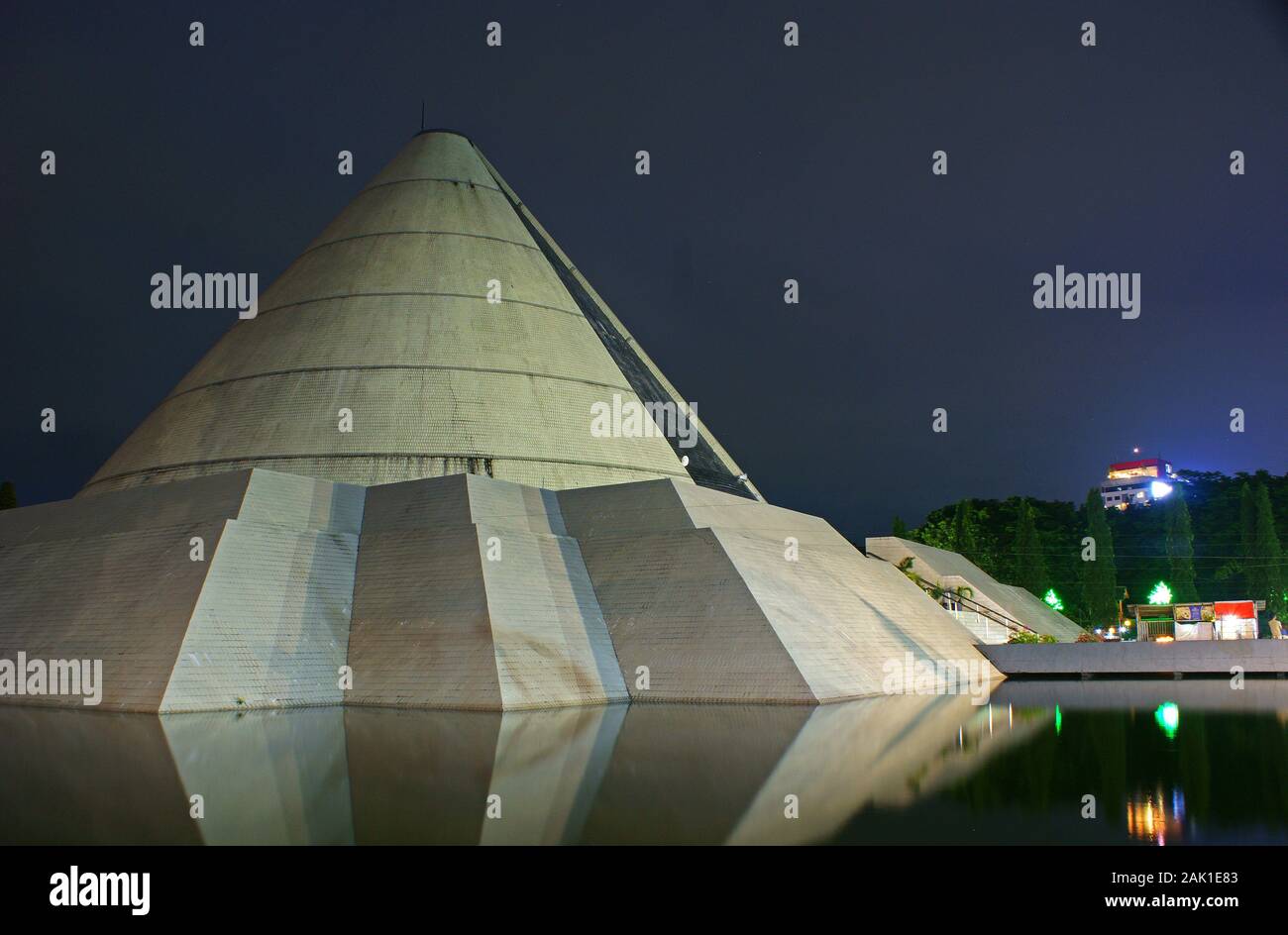Monumen yogyakarta kembali hi-res stock photography and images - Alamy