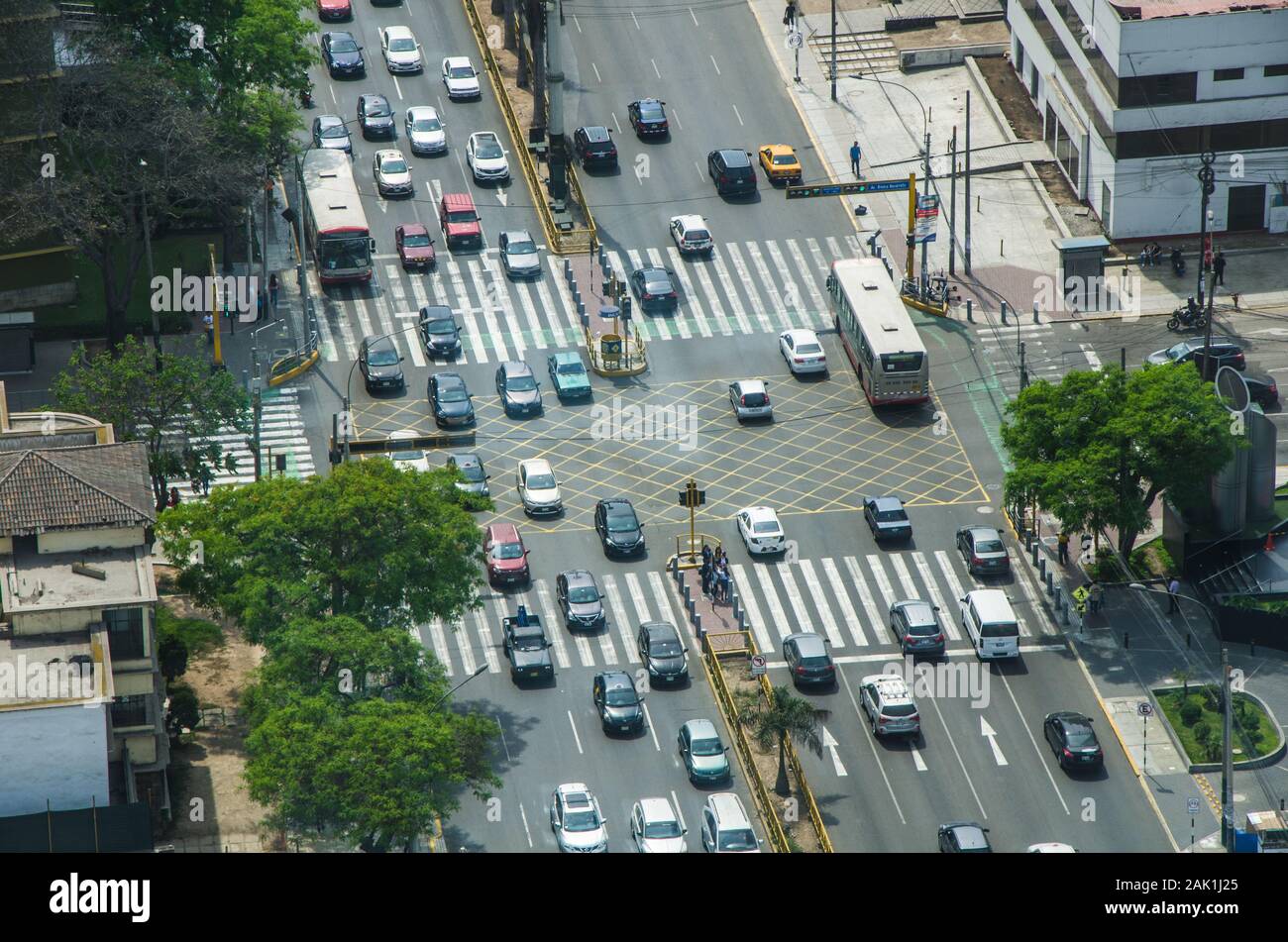 Traffic in lima peru hi-res stock photography and images - Alamy