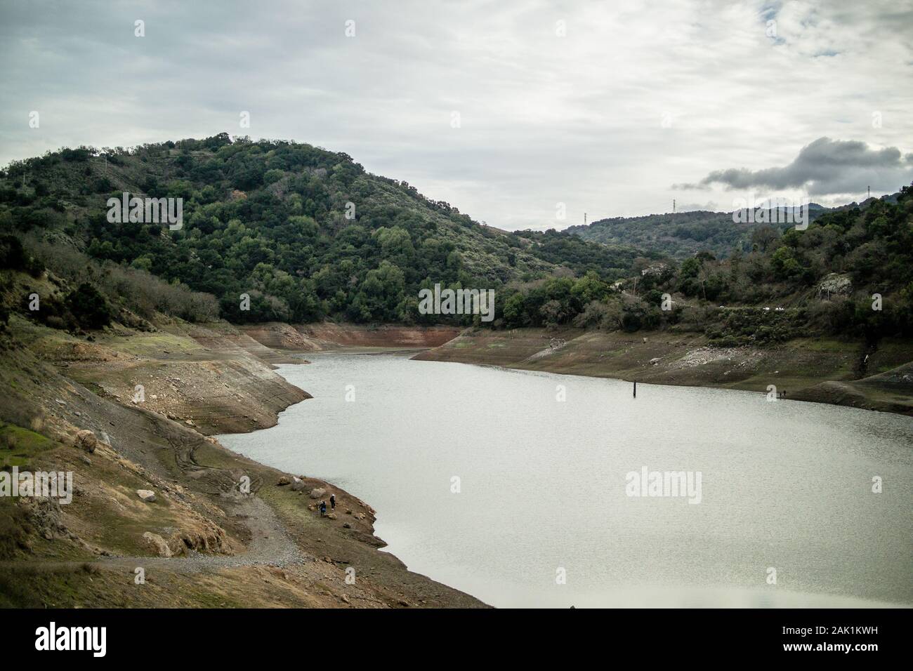 Almaden Reservoir low water level, January 2020. Cloudy day Stock Photo ...