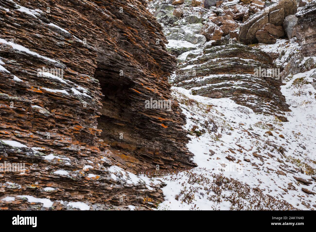 Tilted sedimentary rocks along trail to Lake McArthur in September in ...