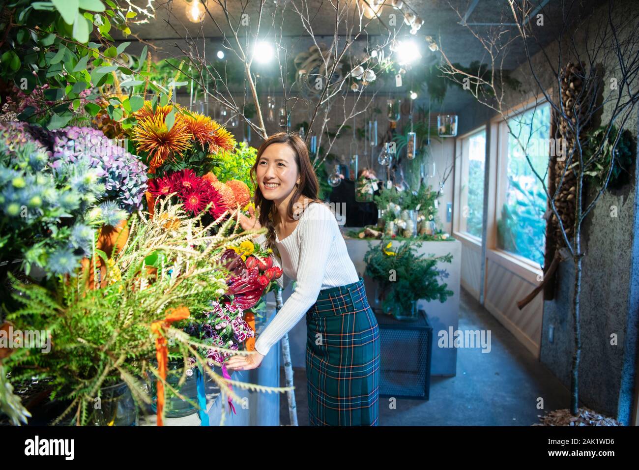 Japanese flower shop hi-res stock photography and images - Alamy