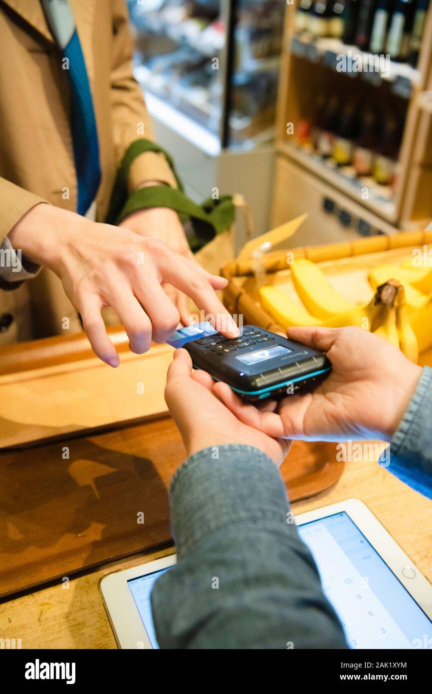 Credit card payment Stock Photo - Alamy