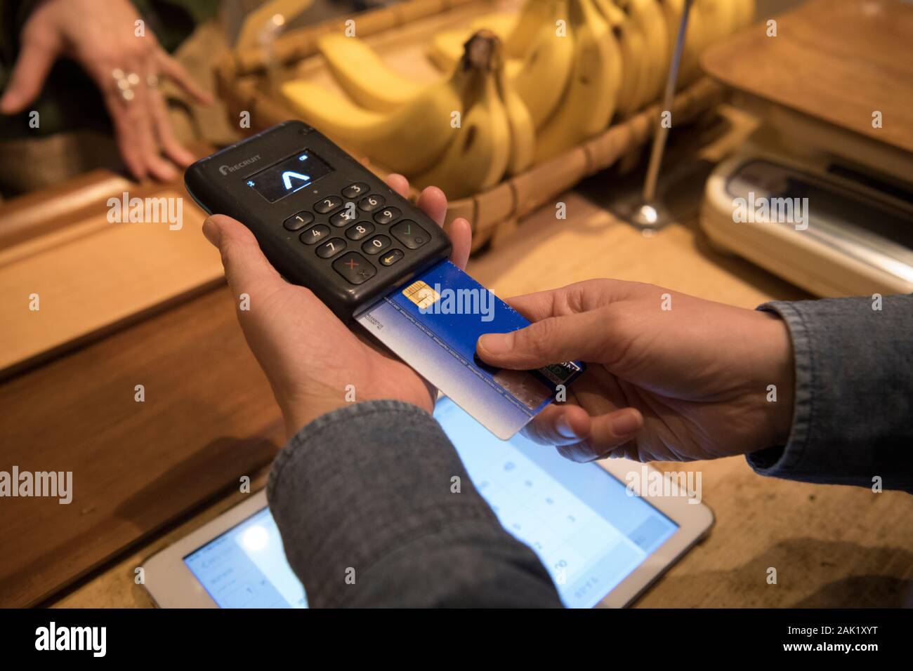 Credit card payment Stock Photo - Alamy