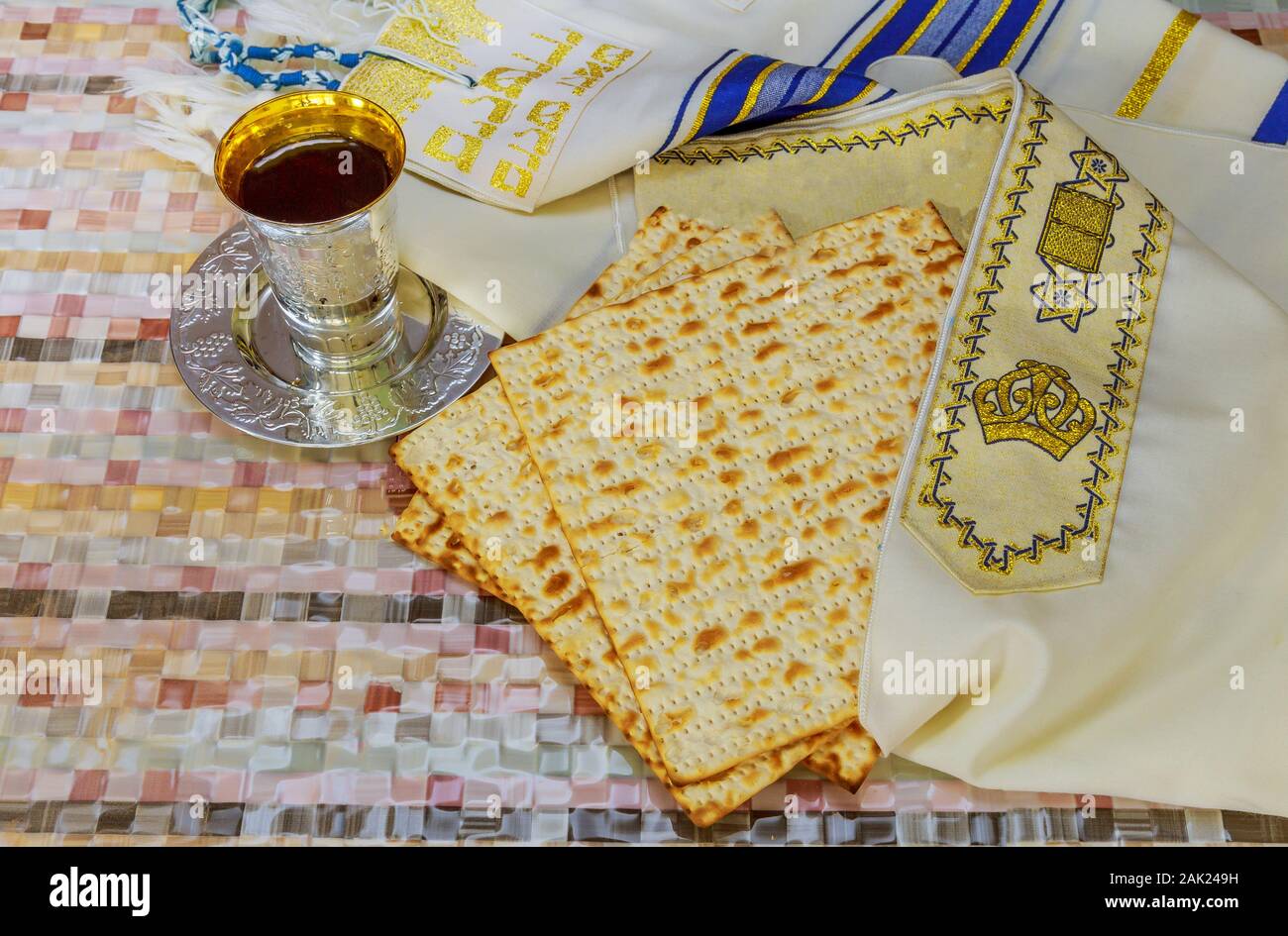 Jewish Pesah celebrating, matzoh and traditional seder plate with ...