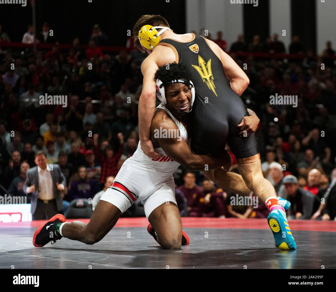 January 6, 2020: Ohio State Buckeyes Jacob Decatur wrestles Josh Kramer ...