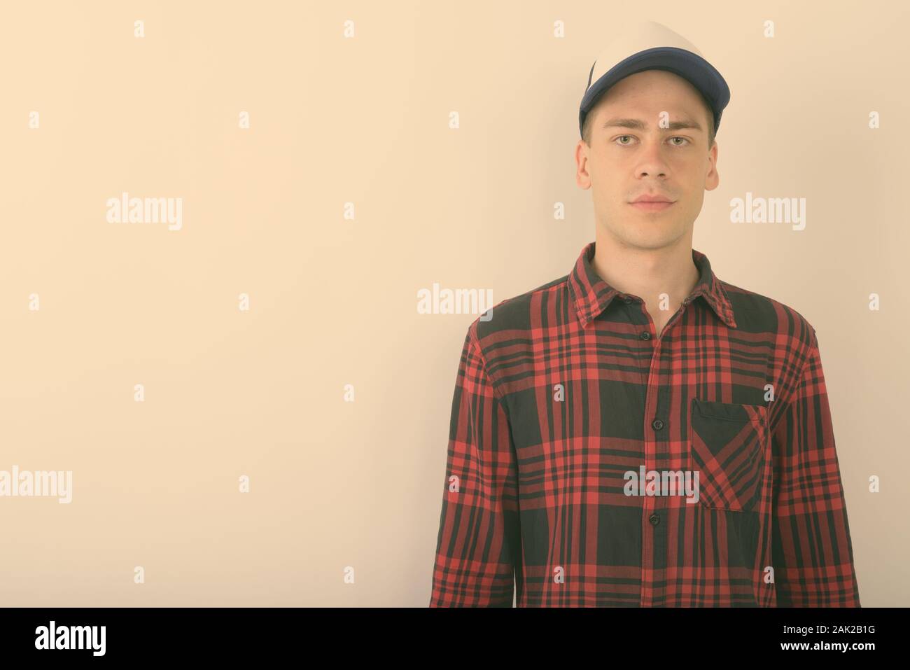 Wearing red baseball cap hi-res stock photography and images - Alamy