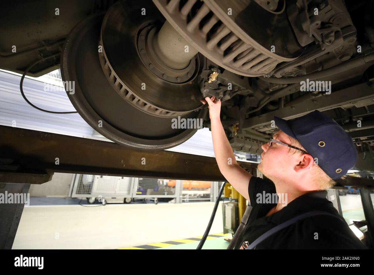 Train inspection pit hi-res stock photography and images - Alamy