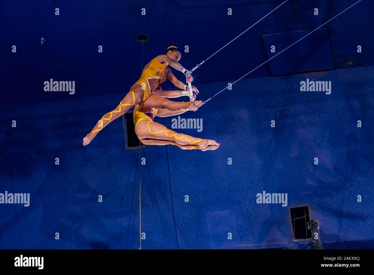 Las Vegas, JAN 4: Free Acrobatic Troupe show in the famous Circus ...
