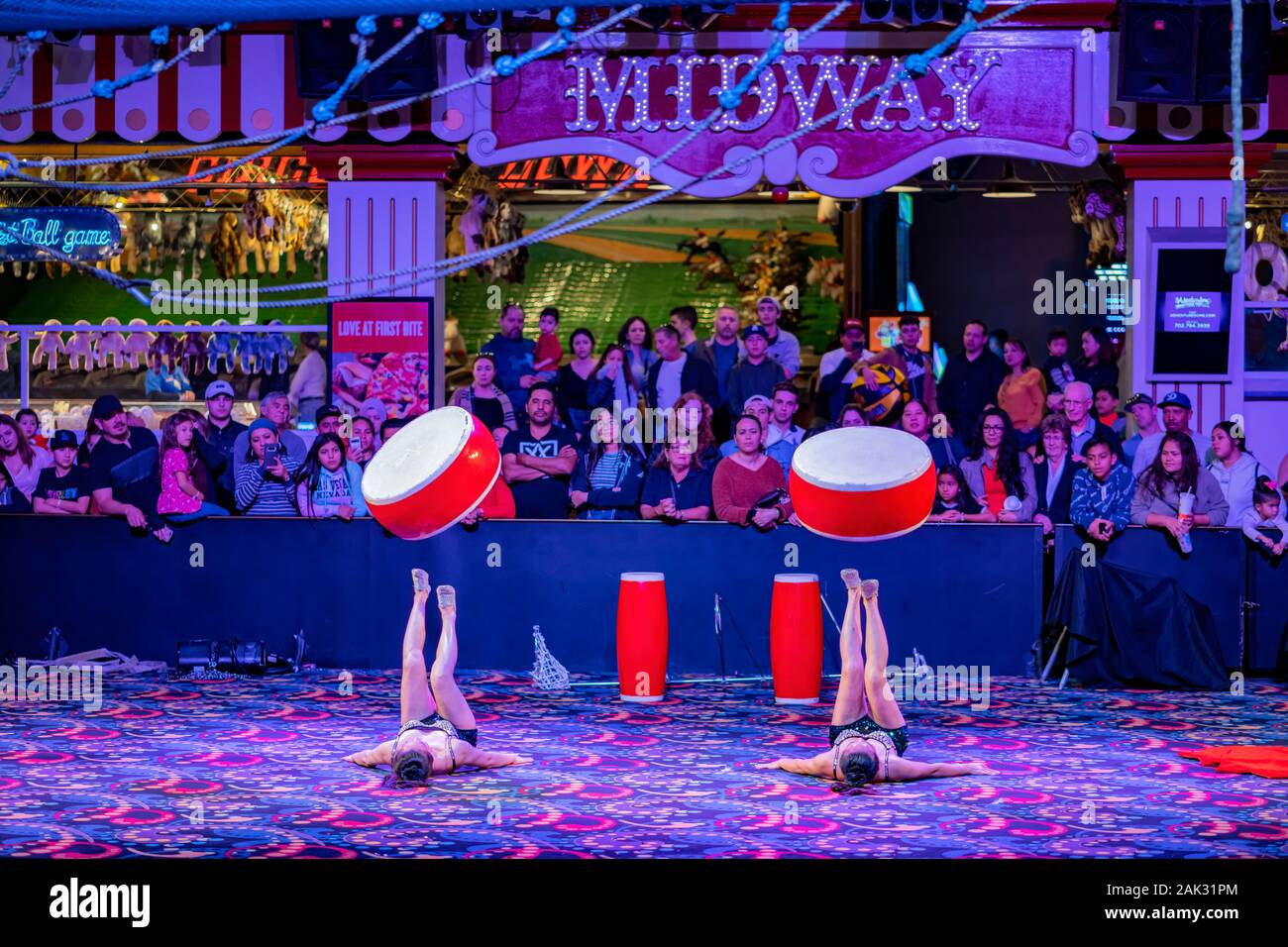Las Vegas, JAN 4: Free Acrobatic Troupe show in the famous Circus ...