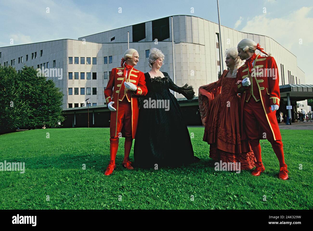 Four opera actors in hi-res stock photography and images - Alamy