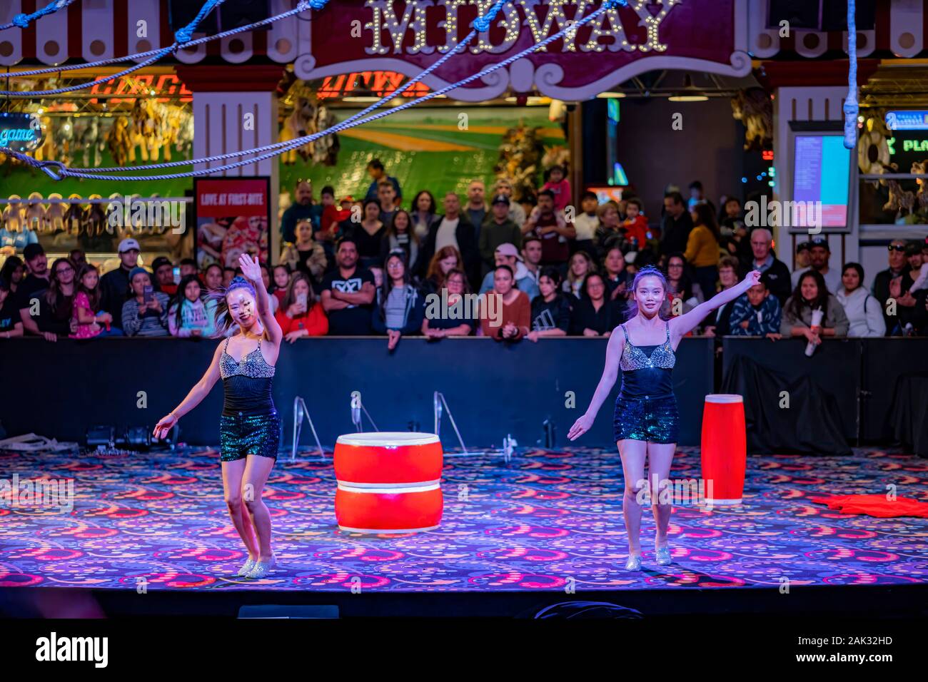 Las Vegas, JAN 4: Free Acrobatic Troupe show in the famous Circus ...