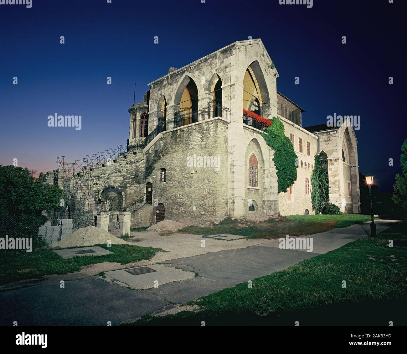 Tata hungary tata castle hi-res stock photography and images - Alamy