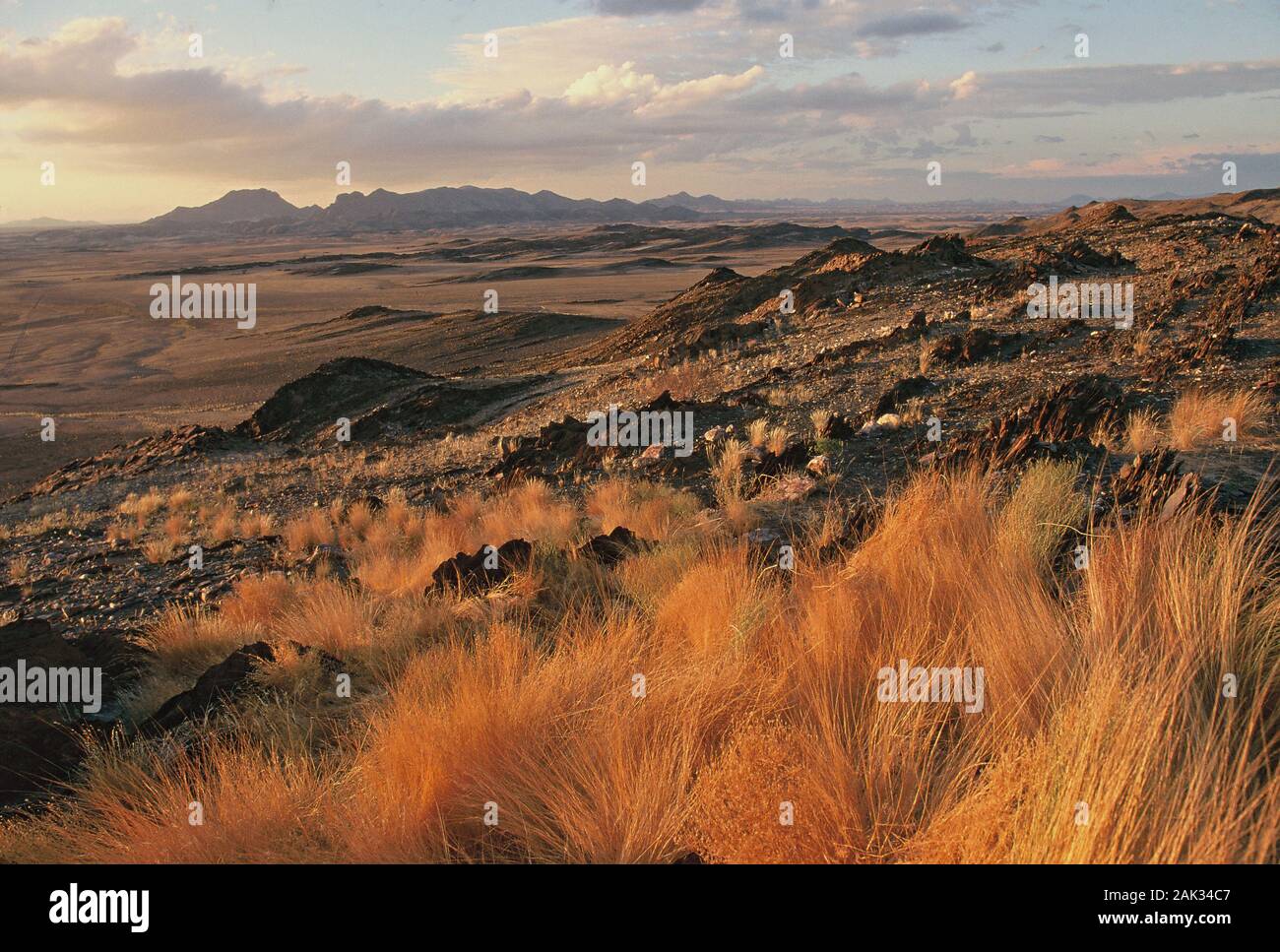 The Gaub pass goes from the highlands down to the Namib desert, Namibia ...