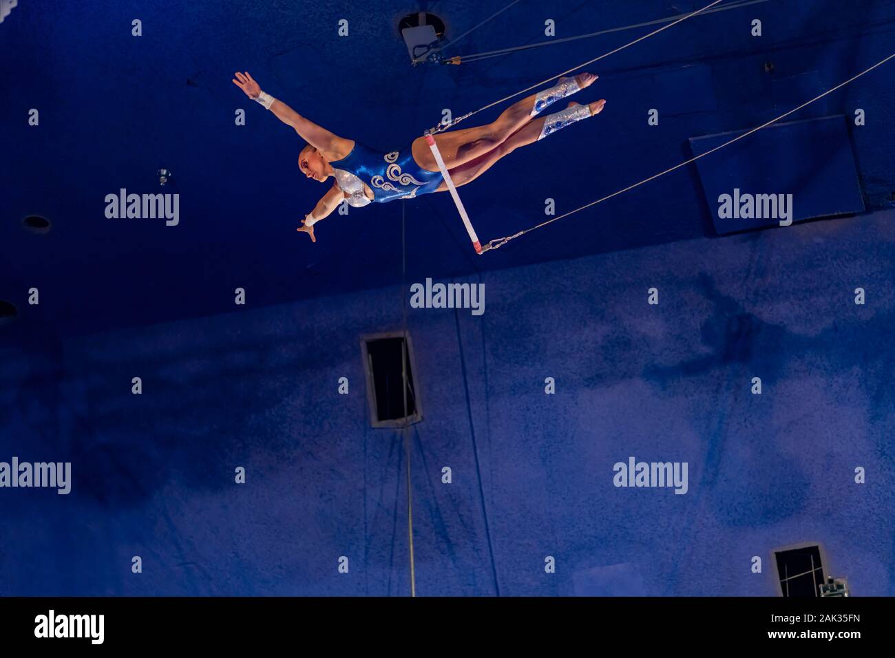 Las Vegas, JAN 4: Free Acrobatic Troupe show in the famous Circus ...