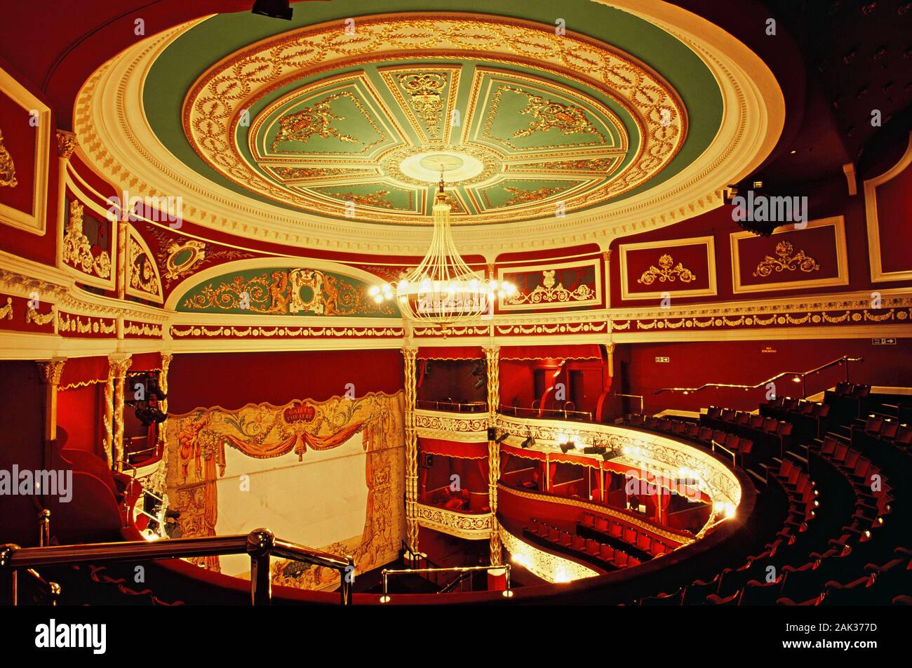 Up to 1100 visitors seizes the Gaiety Theatre, that is the oldest ...