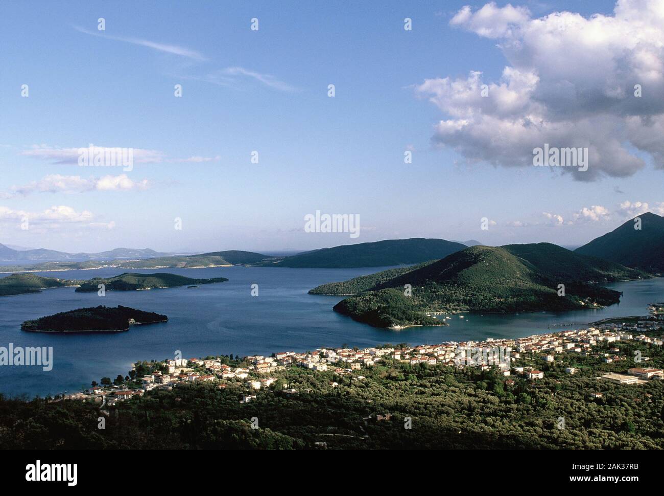 View of Nidri, the greatest resort on the island Lefkas, Greece ...