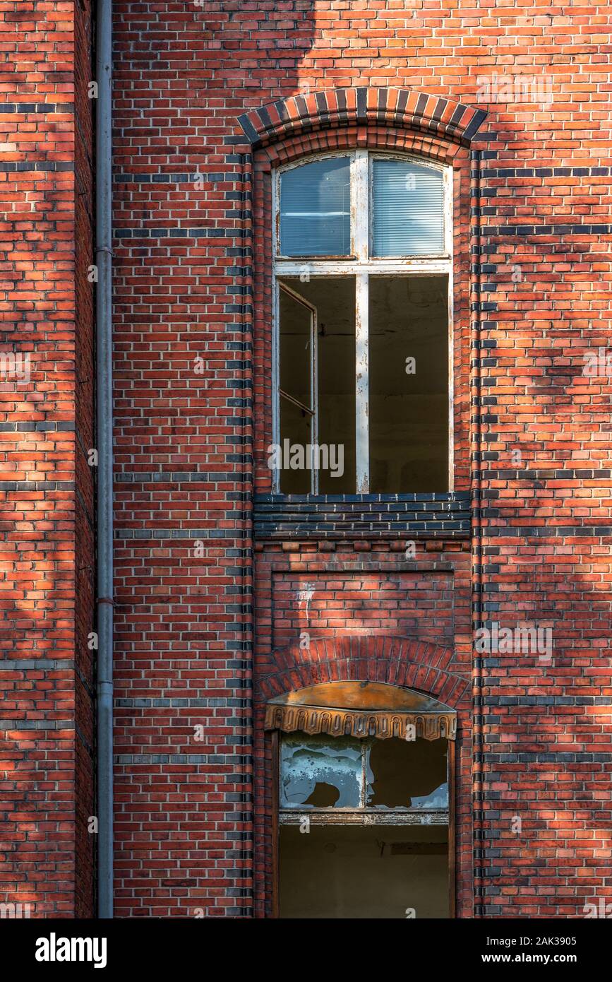 old house facade with broken windows Stock Photo - Alamy