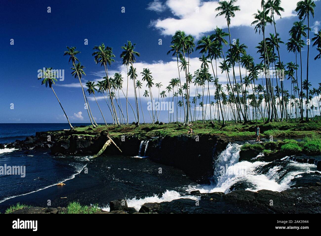 Mu pagoa waterfall hi-res stock photography and images - Alamy