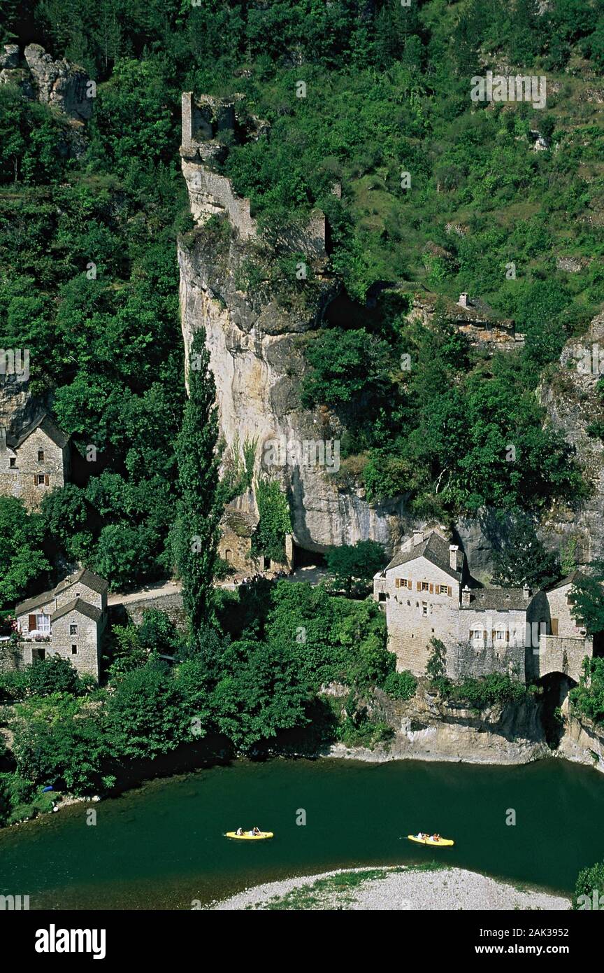 Castelbouc village hi-res stock photography and images - Alamy