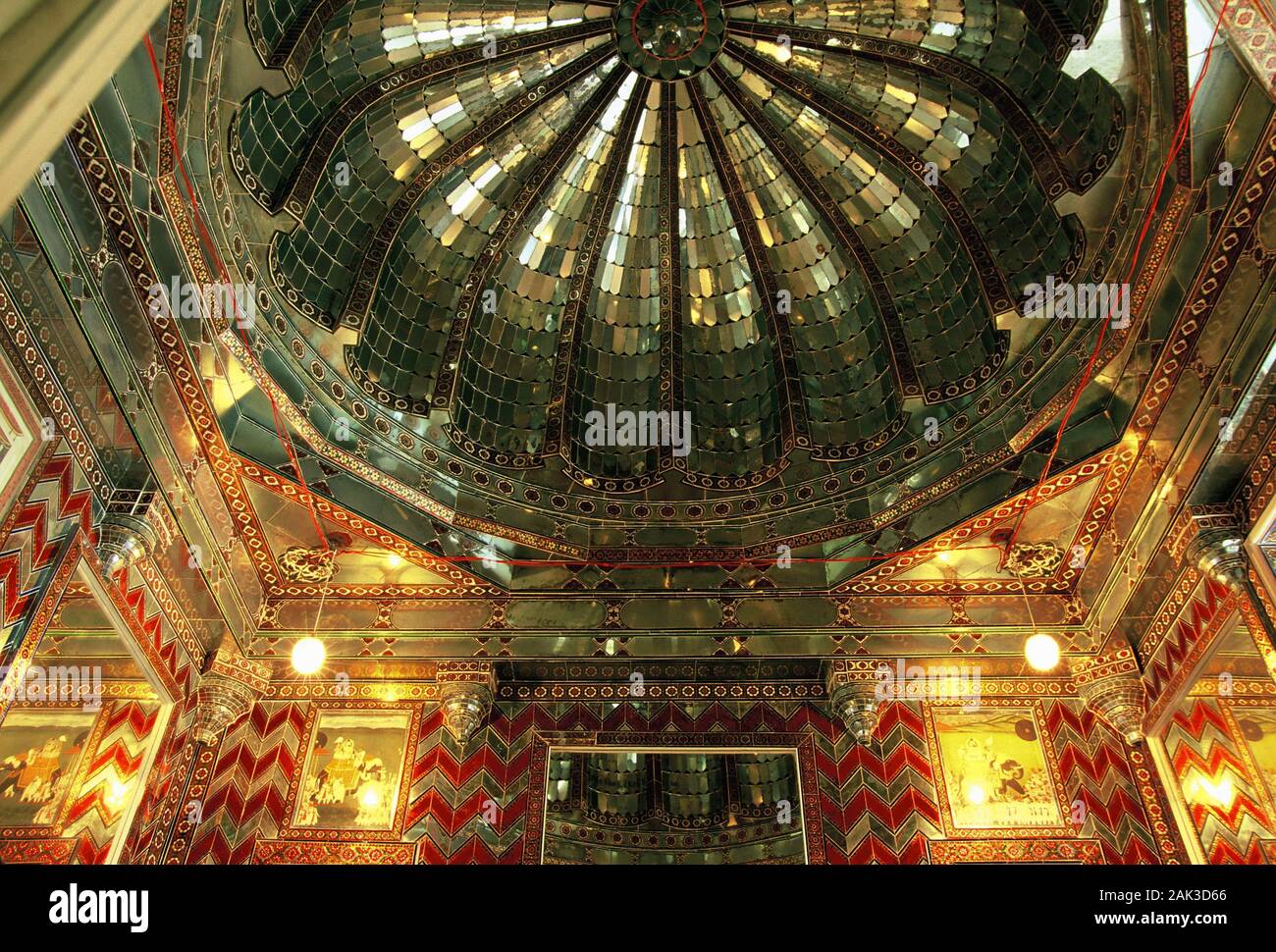 Udaipur city palace india moti mahal hi-res stock photography and ...