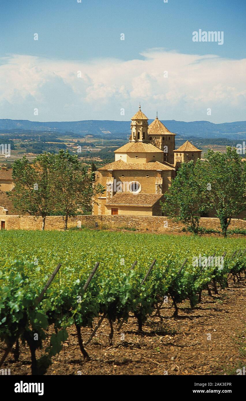 Monasterio de poblet hi-res stock photography and images - Alamy