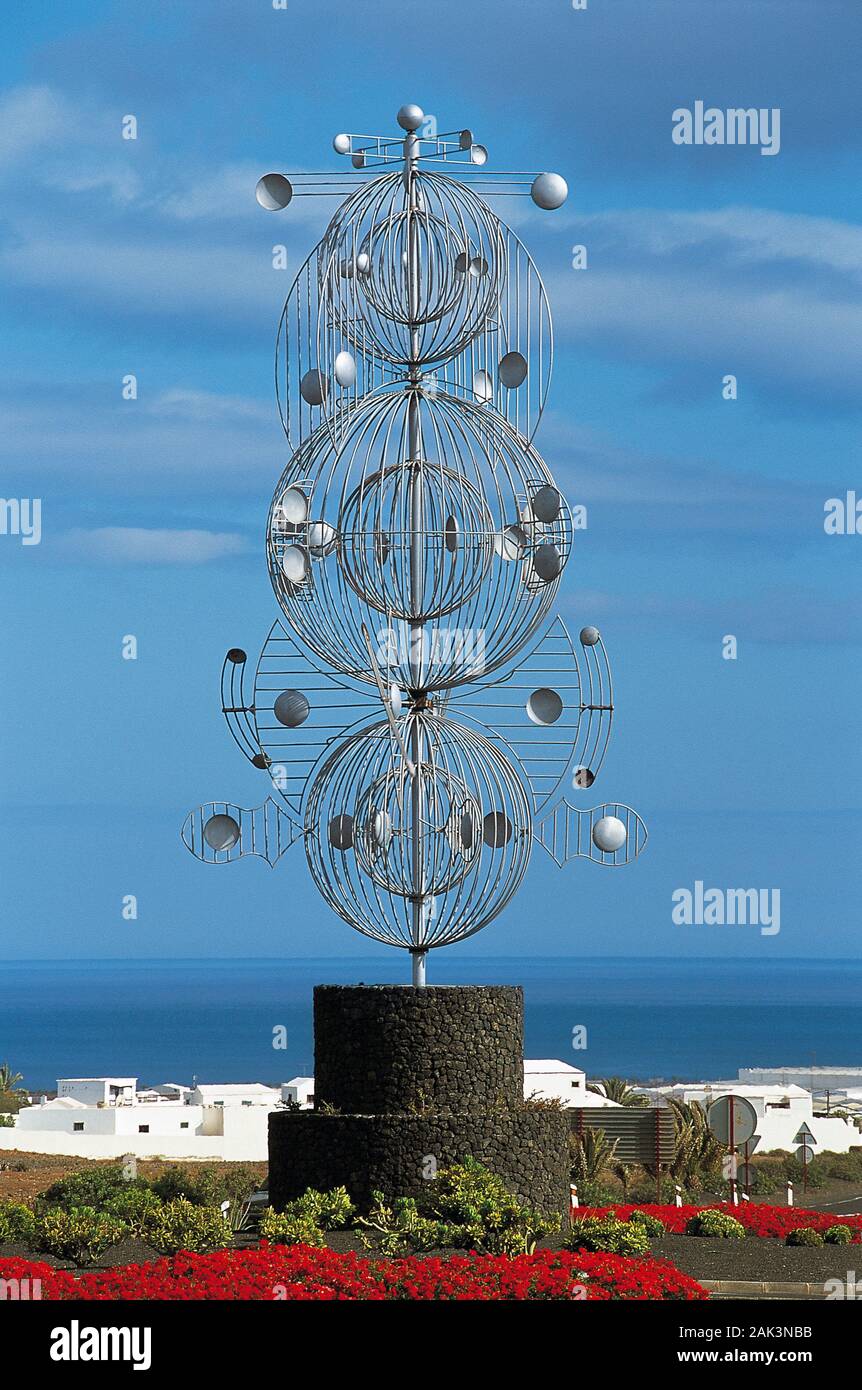One of the numerous wind chimes made by the local artist Cesar Manrique ...