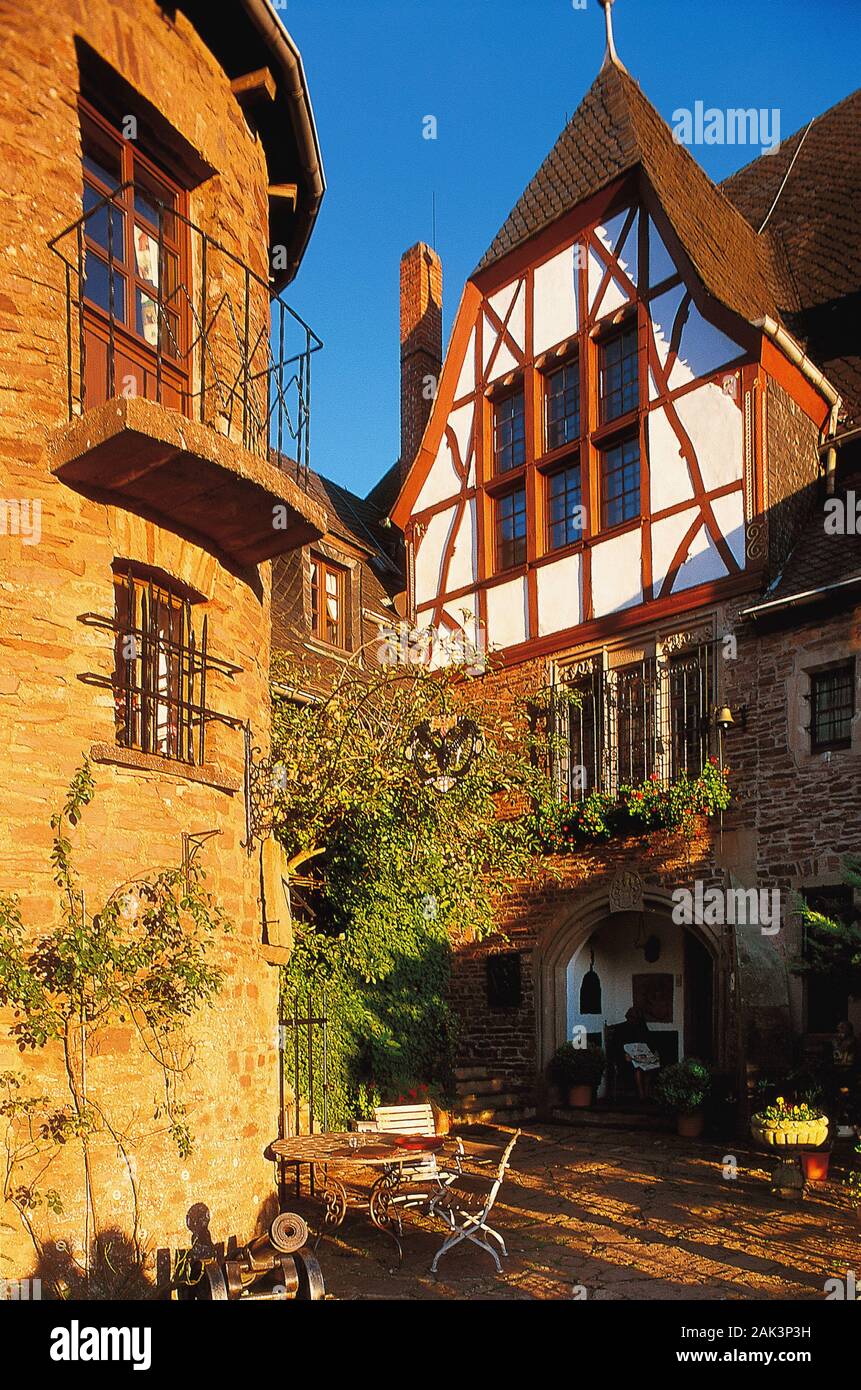 Alf (mosel) hi-res stock photography and images - Alamy