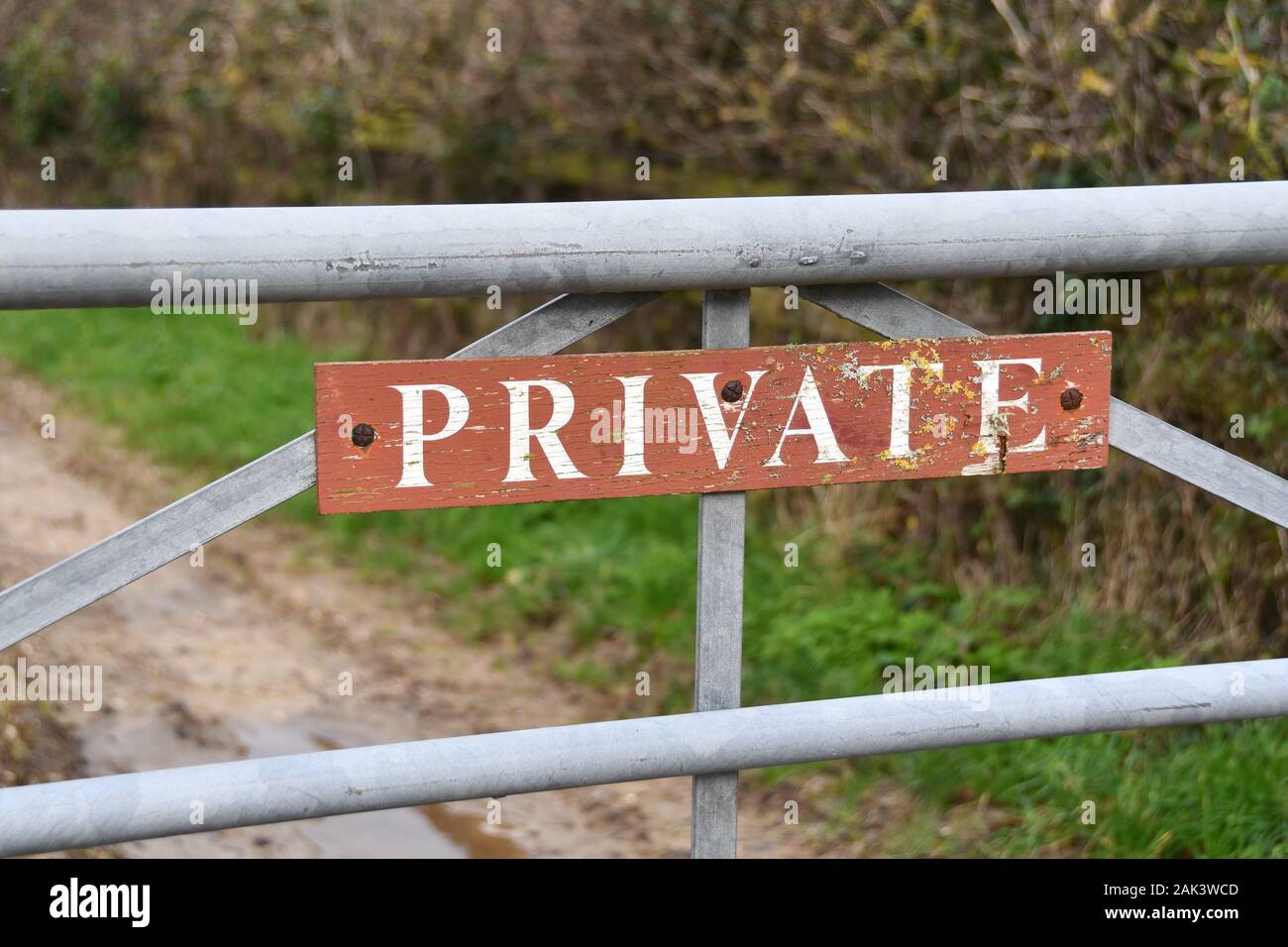 Galvanised metal gate hi-res stock photography and images - Alamy
