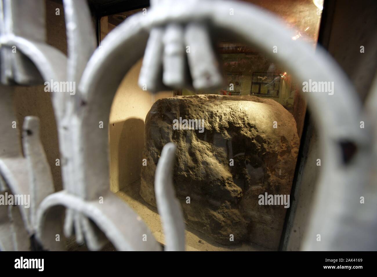 "The London Stone" in der Cannon Street, London, Großbritannien | usage ...