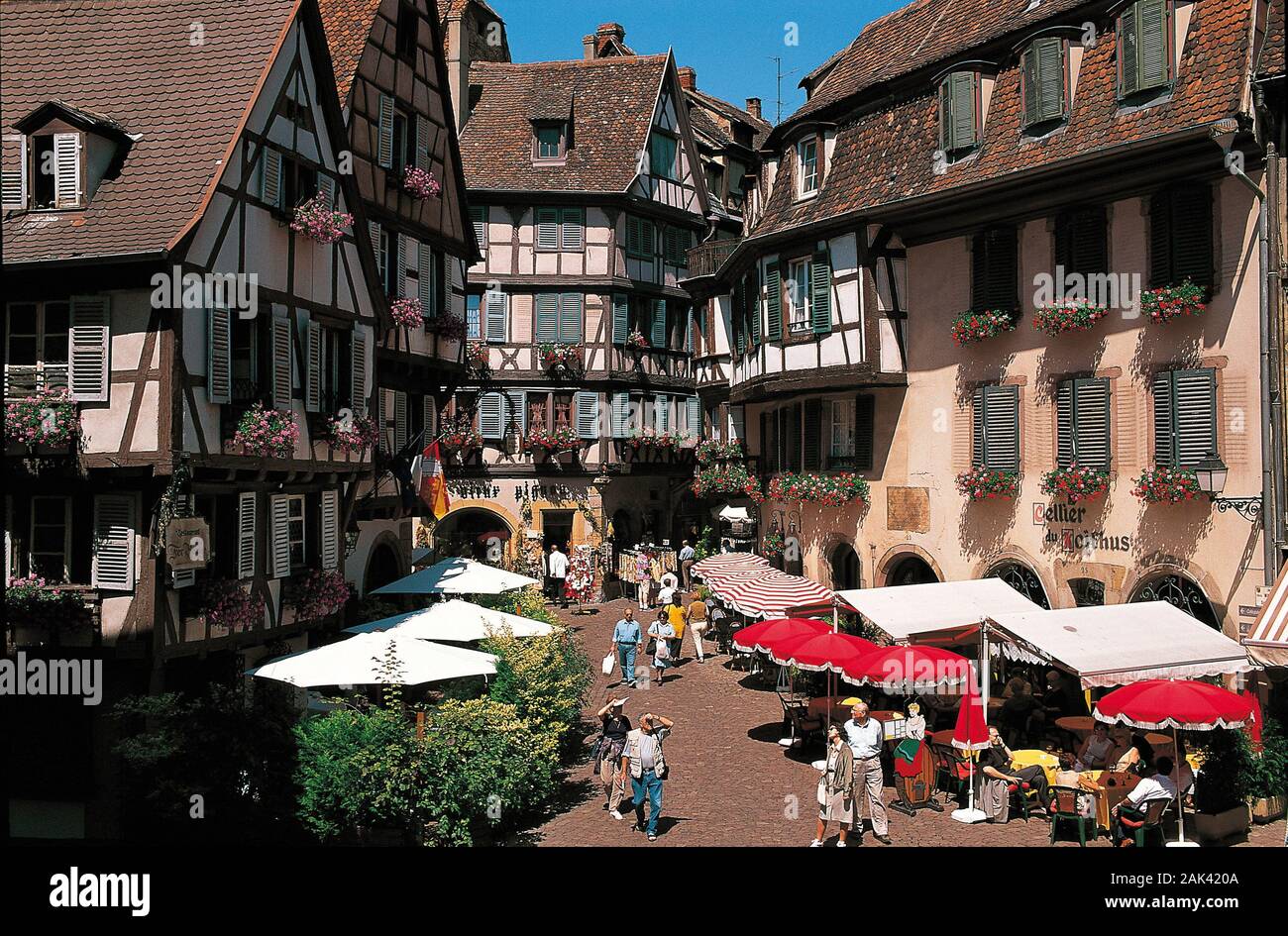 Rue de marchands hi-res stock photography and images - Alamy