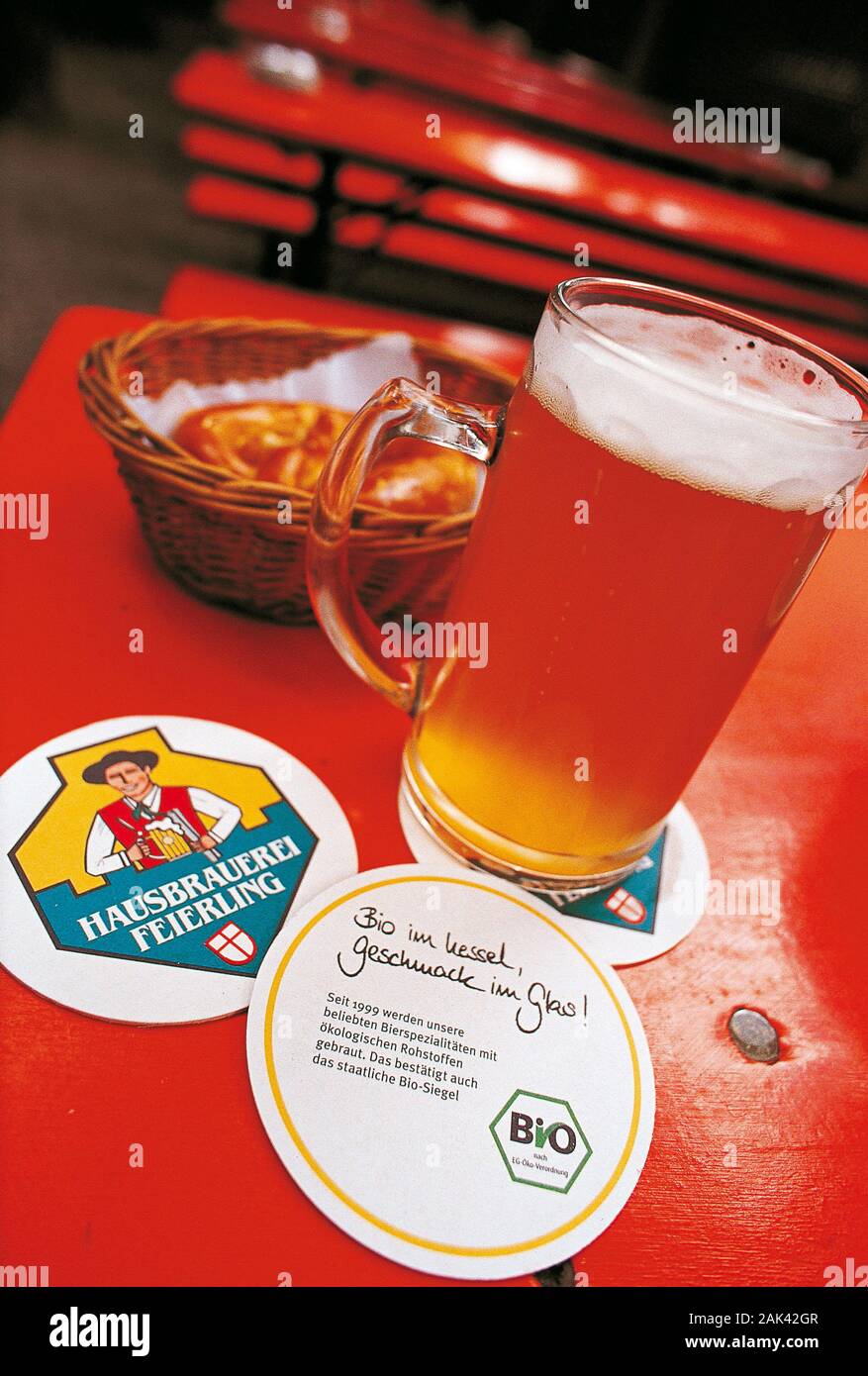 Hausbrauerei Feierling, "Inselhopf"-Bier in Freiburg, Deutschland ...