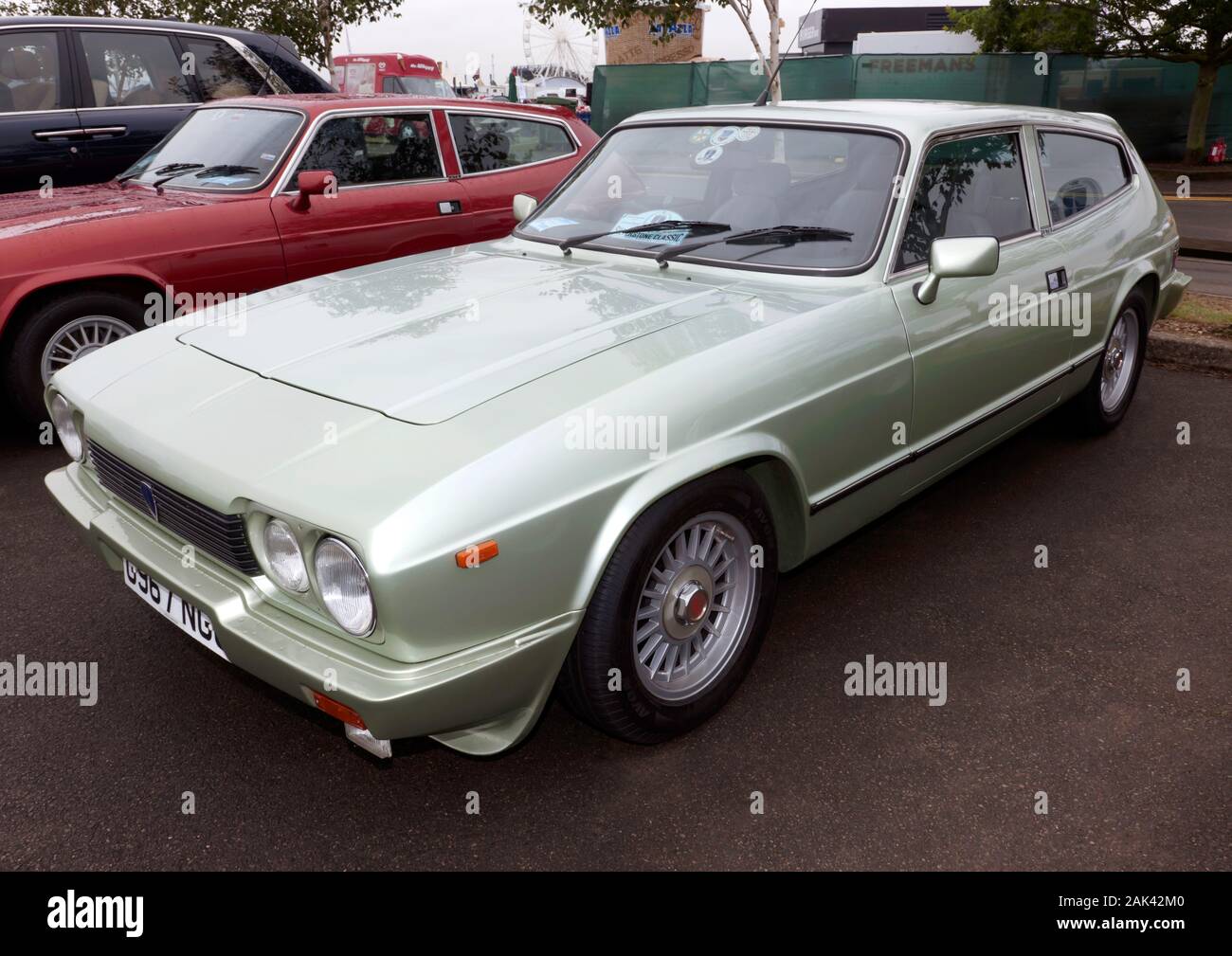 Five speed ford t9 gearbox hi-res stock photography and images - Alamy