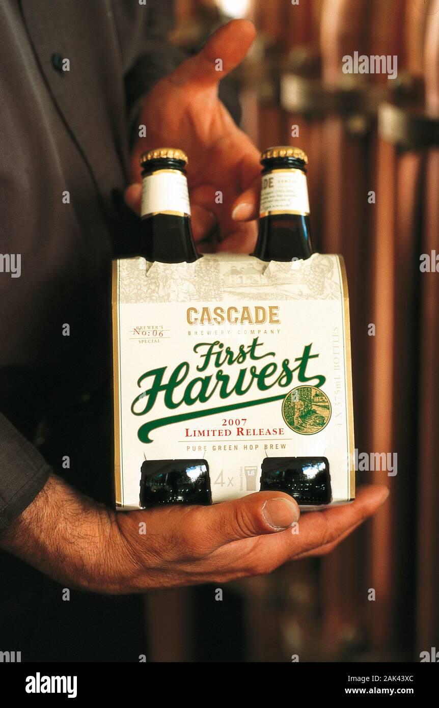"First Harvest"-Bier aus der Cascade Brauerei in Hobart, Tasmanien ...