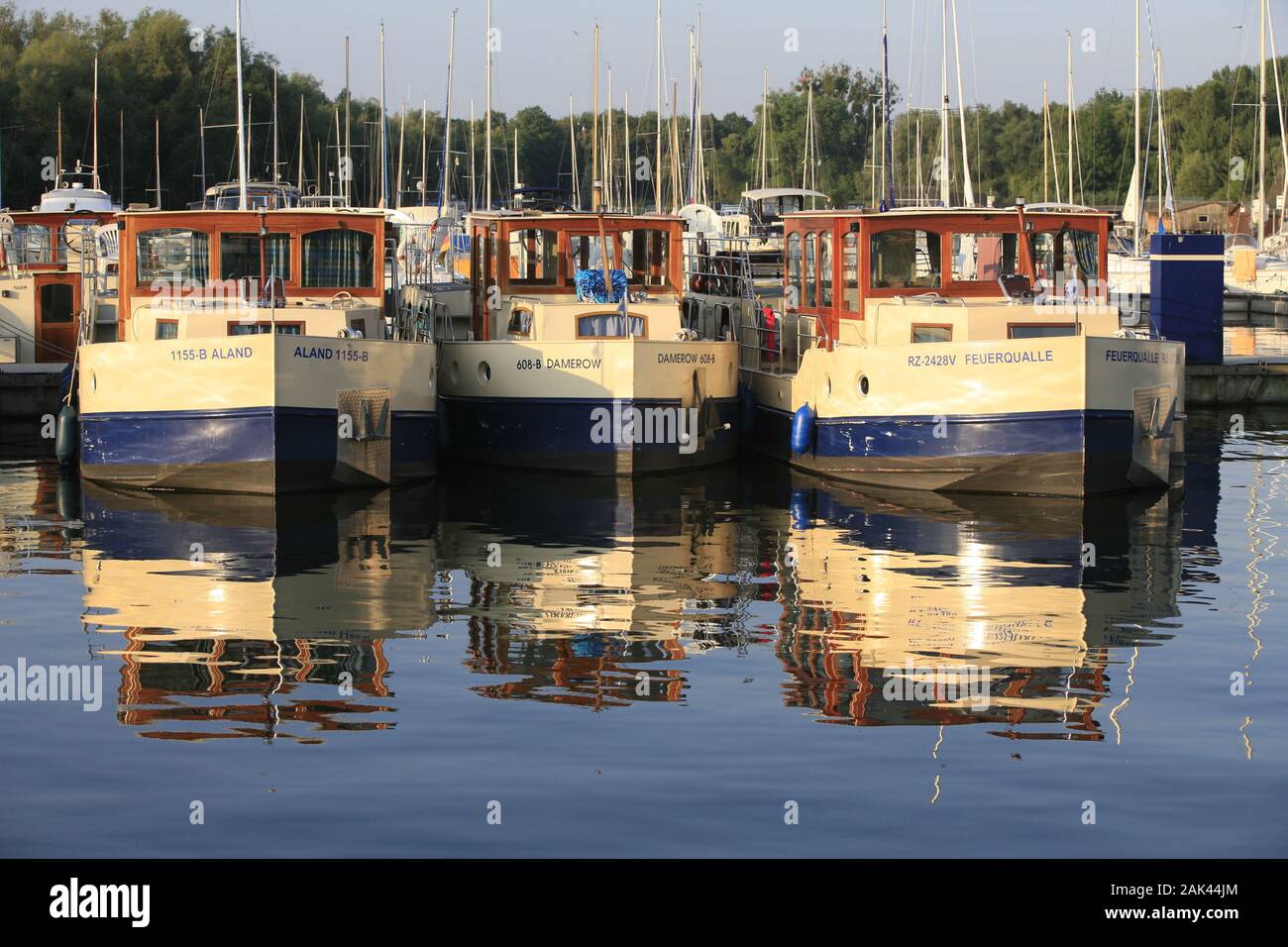 Boote auf der Müritz in Rechlin, Mecklenburgische Seen | usage ...