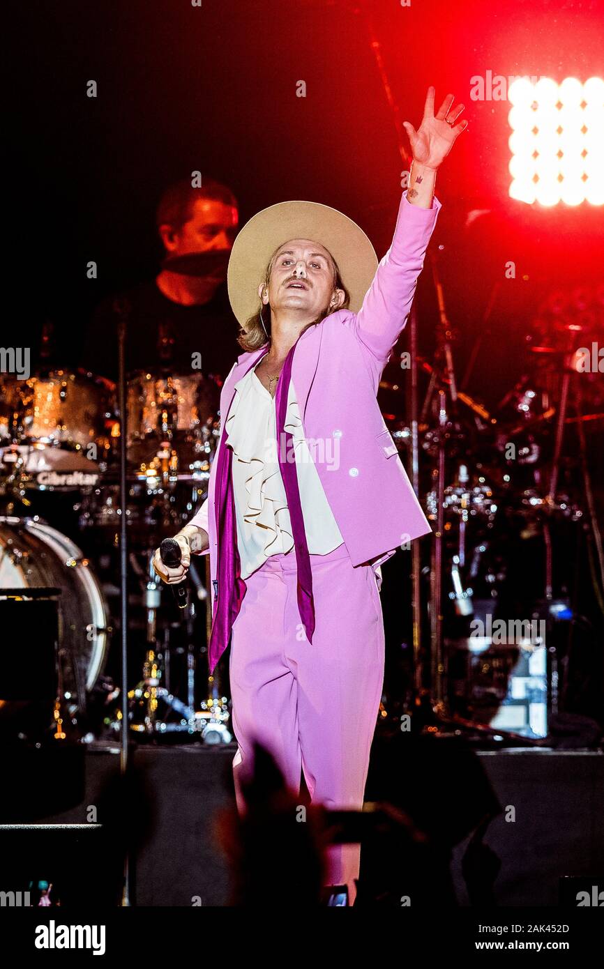 Mark owen of take that on stage hi-res stock photography and images - Alamy