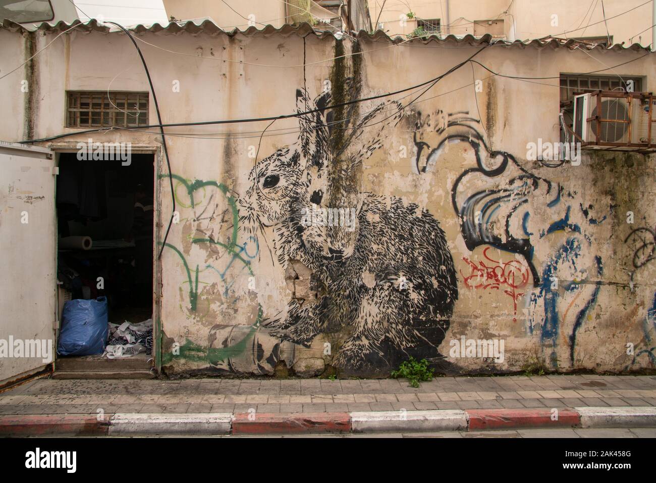Graffiti art israel hi-res stock photography and images - Alamy