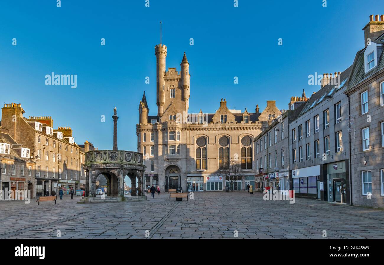 ABERDEEN CITY SCOTLAND CASTLEGATE AND THE MERCAT OR MARKET CROSS WITH ...