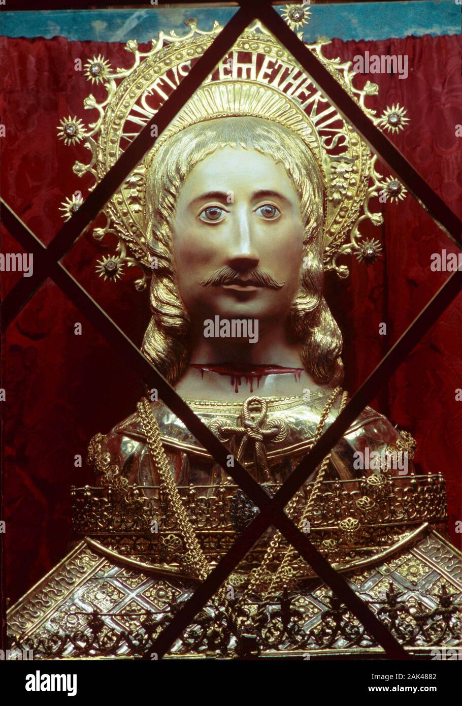 Enshrinement hi-res stock photography and images - Alamy