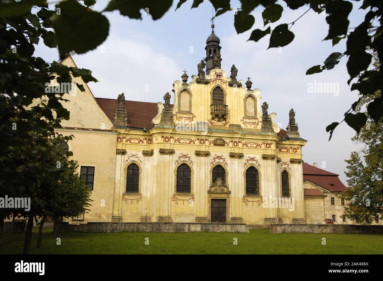 Kapelle von Schloss Mnichovo Hradiste bei Gitschin, Tschechien | usage ...
