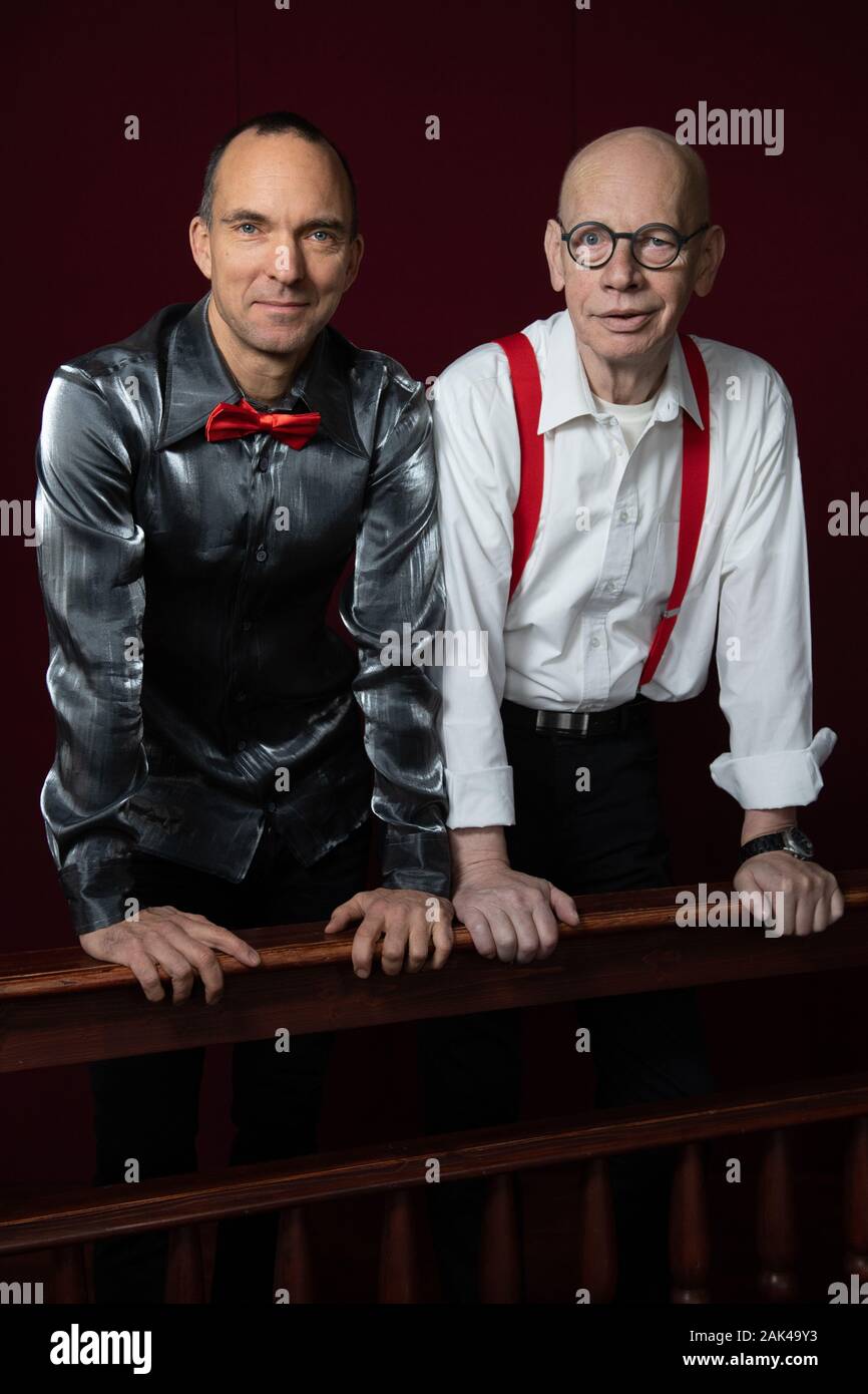 Dresden, Germany. 07th Jan, 2020. Michael Meinel (l), chairman of the ...