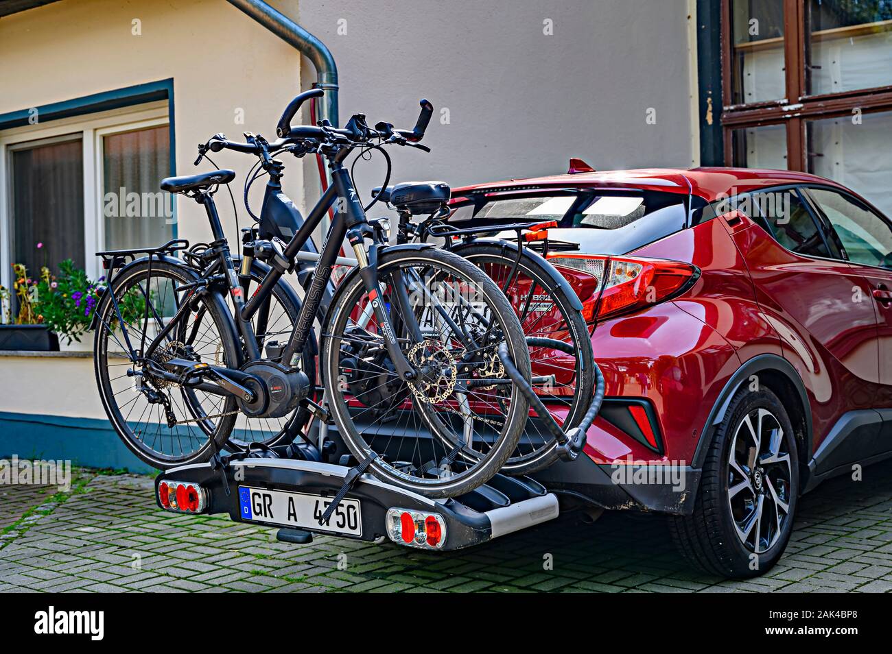 Carrier cycle hi-res stock photography and images - Alamy