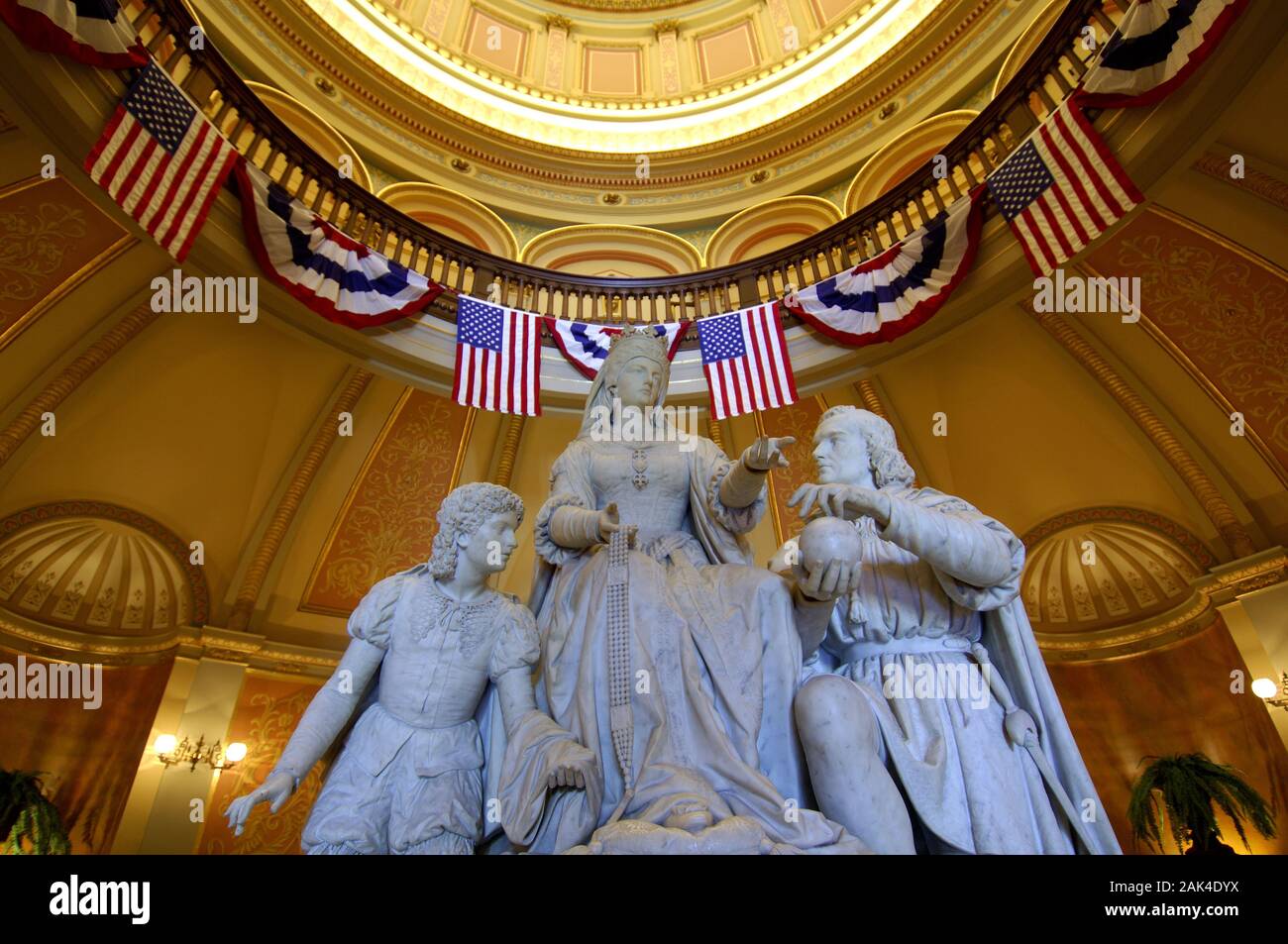 Sacramento state capitol statue hi-res stock photography and images - Alamy
